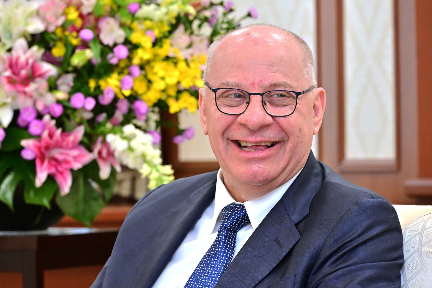 Interview with the Ambassador of Argentina | English - Min-On Website